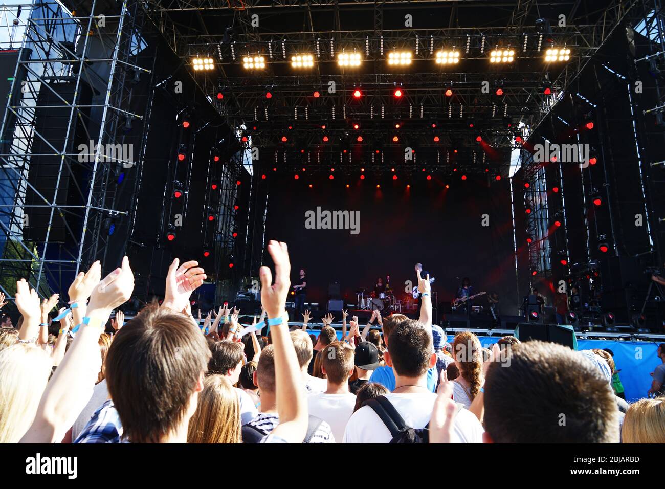 Crowd at a open air concert Stock Photo - Alamy