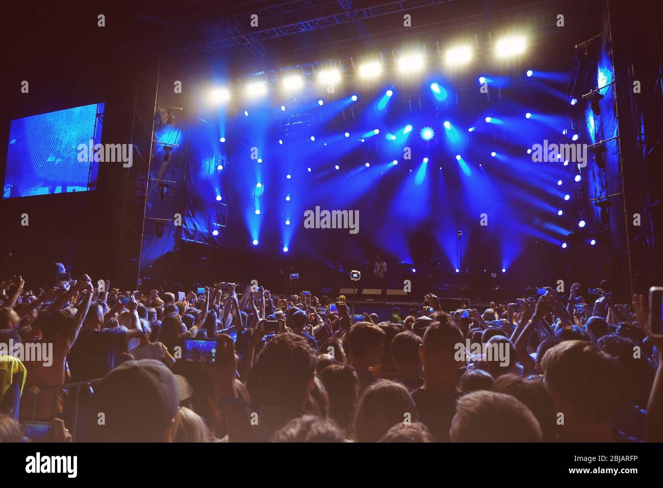 Crowd at a open air concert Stock Photo - Alamy