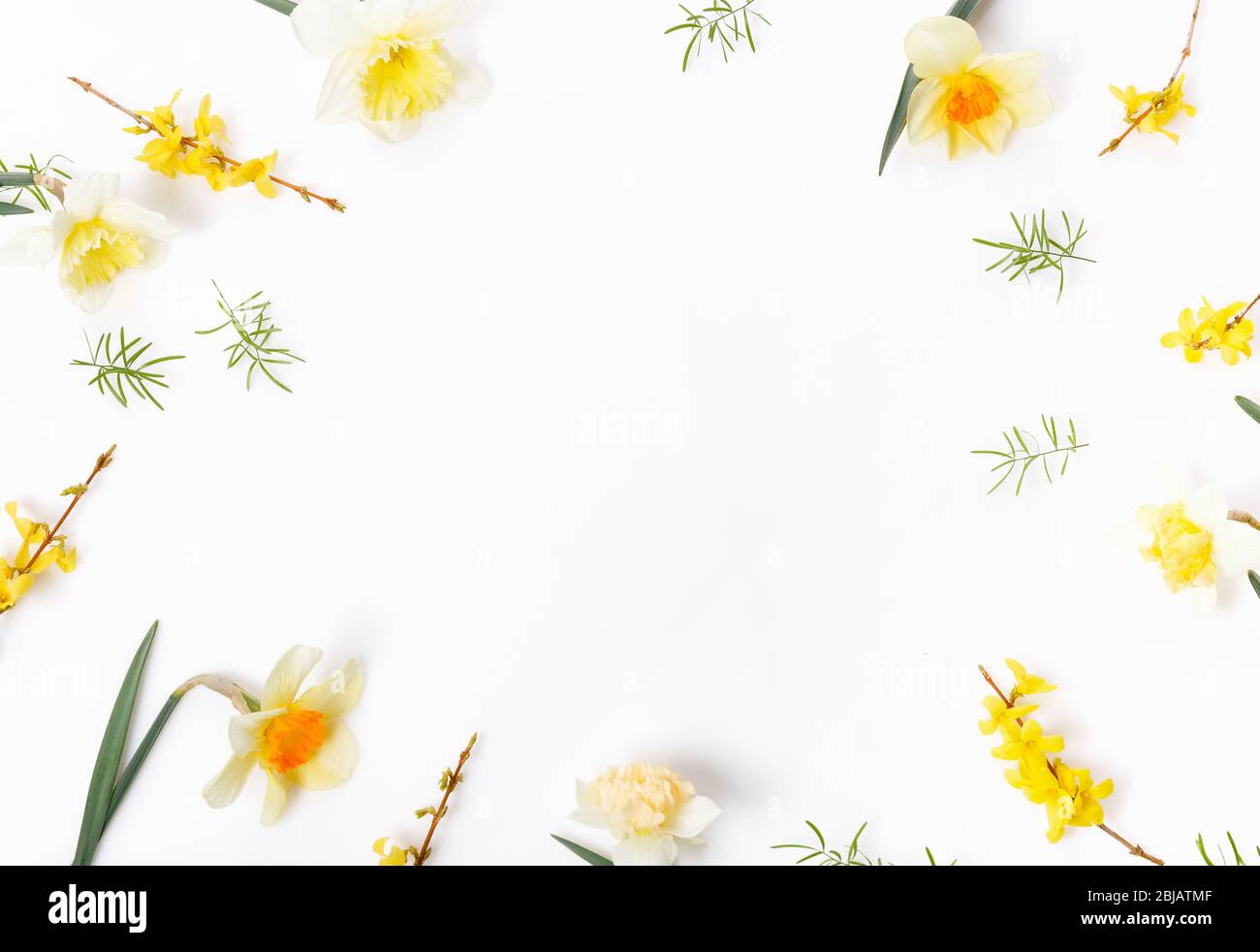 Spring frame of small flowers and daffodils, floral arrangement Stock ...