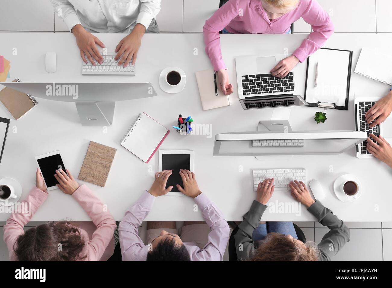 Hands people working on computers hi-res stock photography and images ...