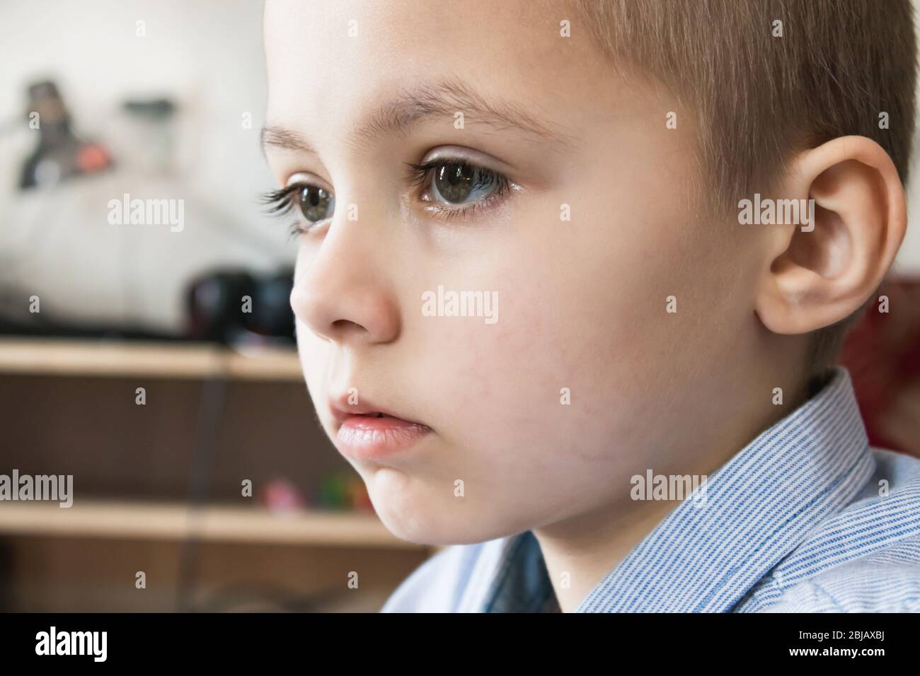 Boy face close up sad hi-res stock photography and images - Alamy