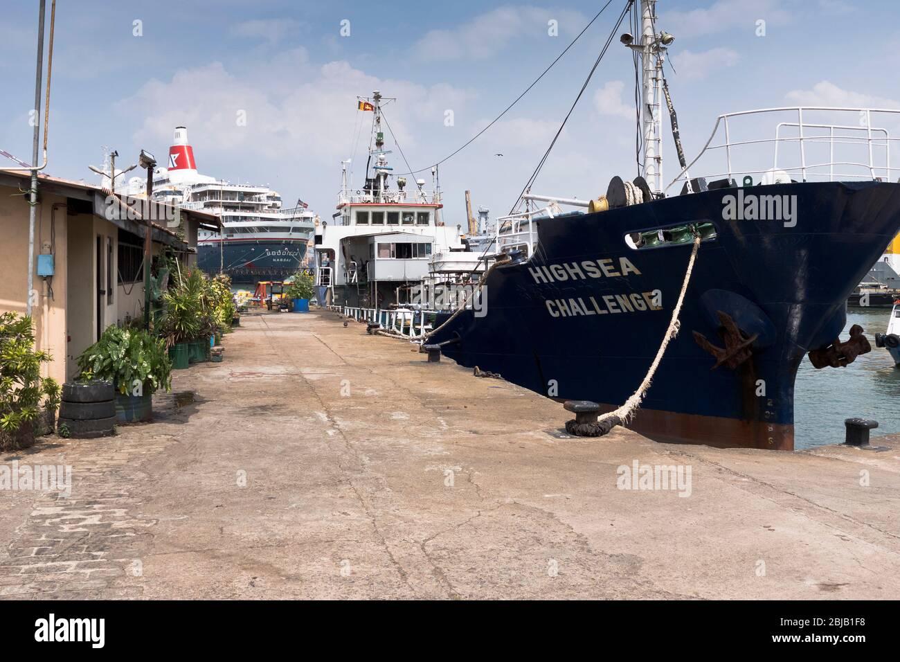 dh Port of Colombo COLOMBO SRI LANKA Cargo ship berthed alongside quay ...