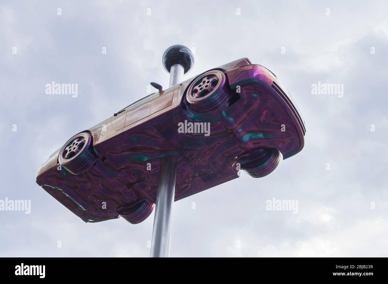 Car statue hi-res stock photography and images - Alamy