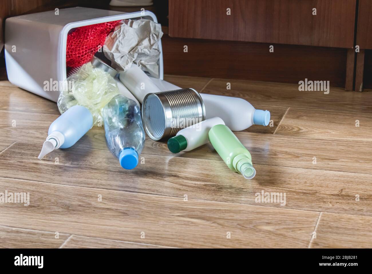 Plastic Kitchen Trash Can