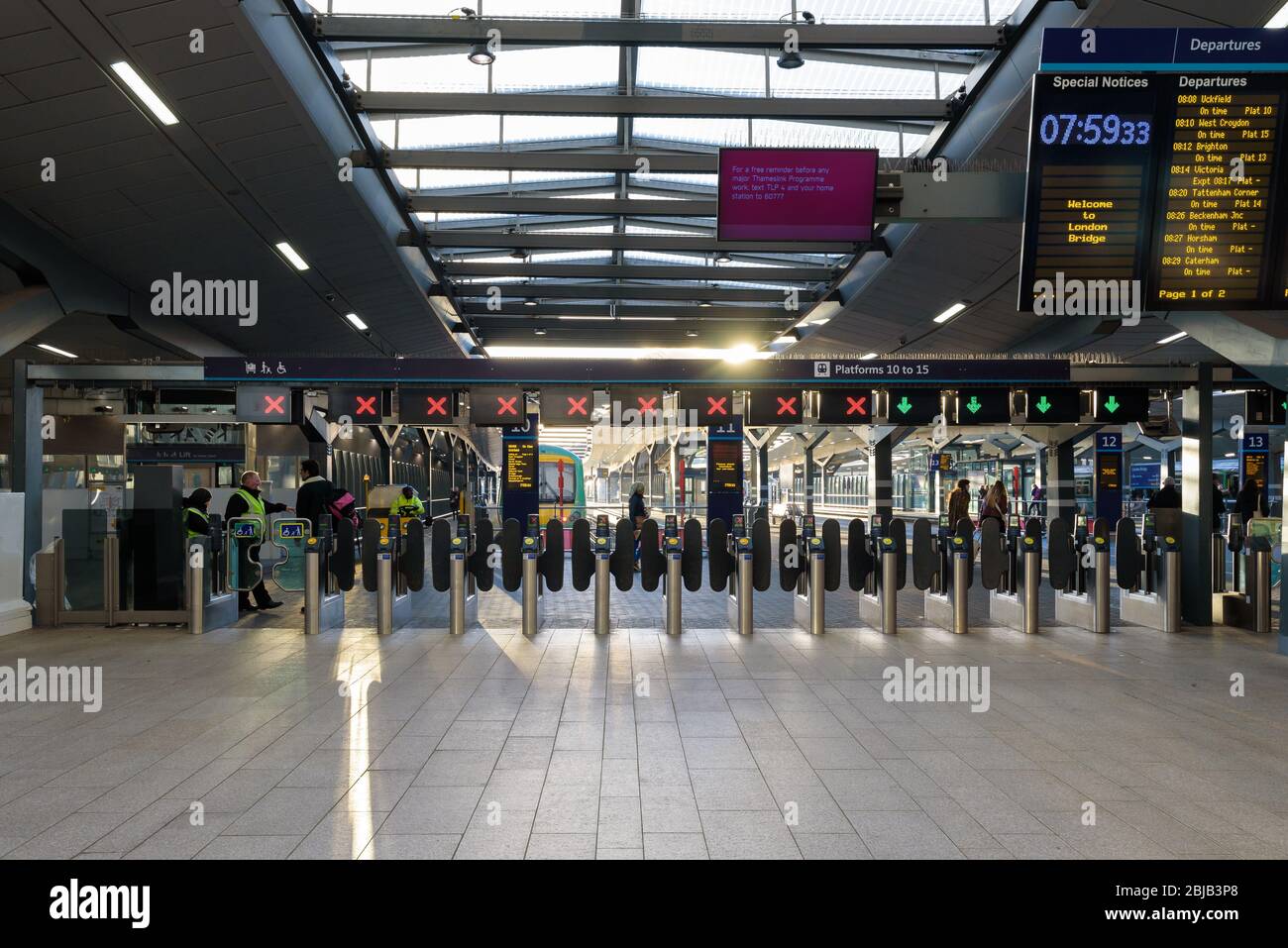 Oyster barriers hi-res stock photography and images - Alamy