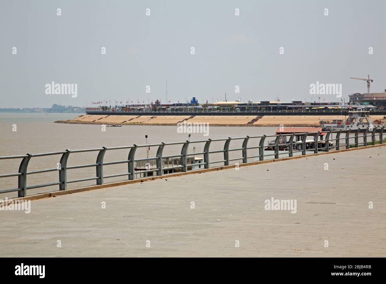 Embankment of Mekong river in Phnom Penh. Cambodia Stock Photo - Alamy