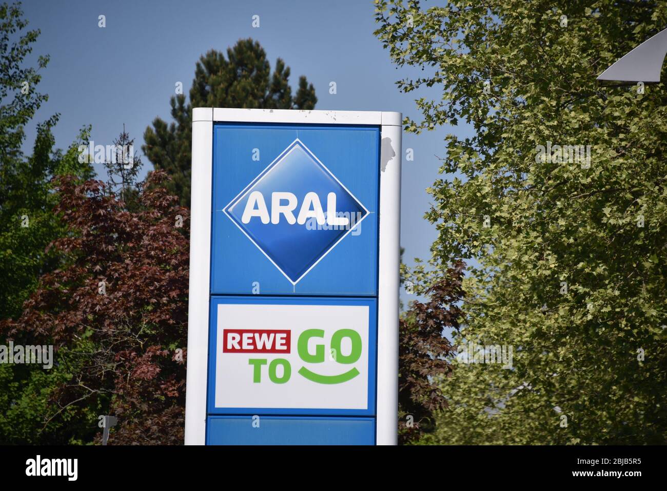 Bonn, Germany. 26th Apr, 2020. Logo, lettering on Aral petrol station ...