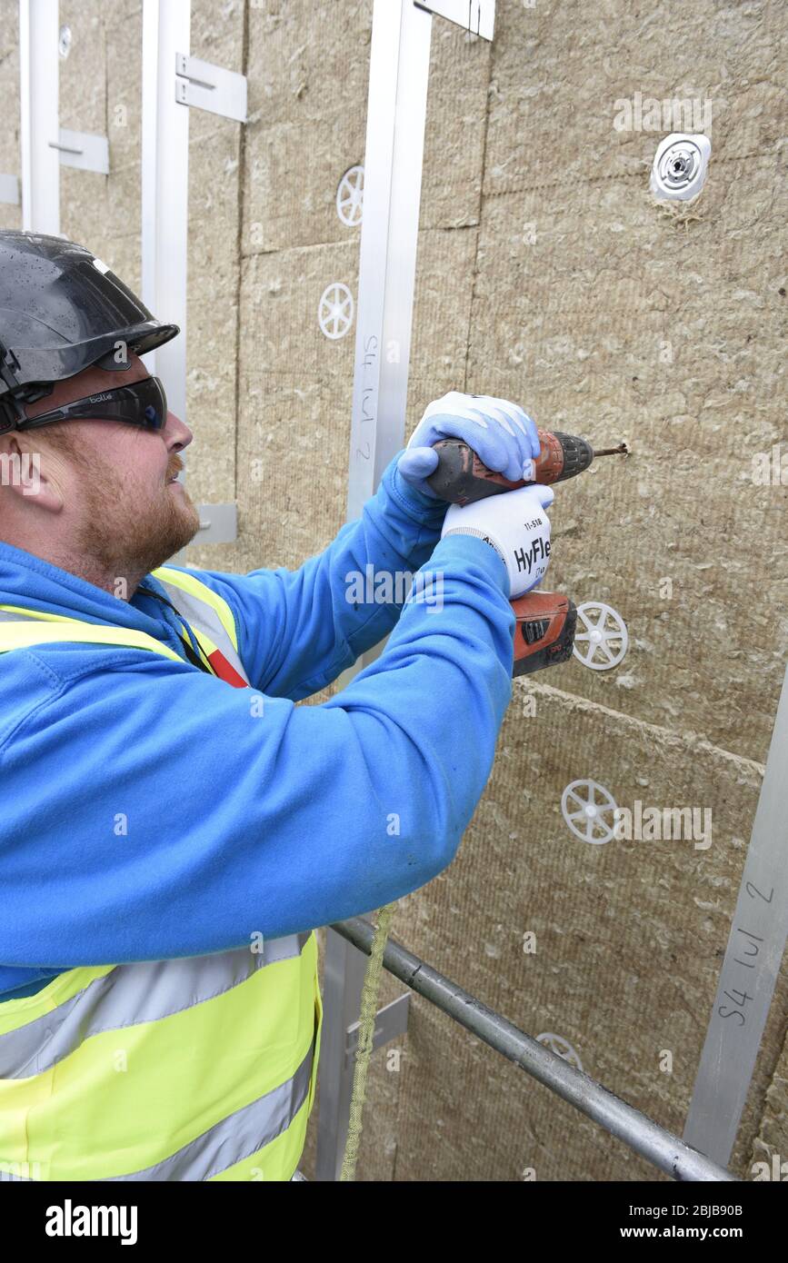 Installation of glass facade panels hi-res stock photography and images ...