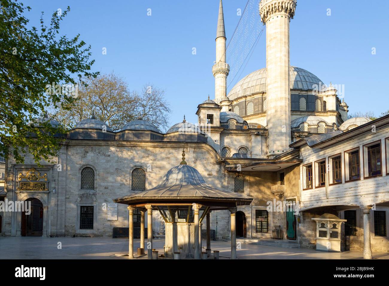 Eyüp sultan mosque hi-res stock photography and images - Alamy