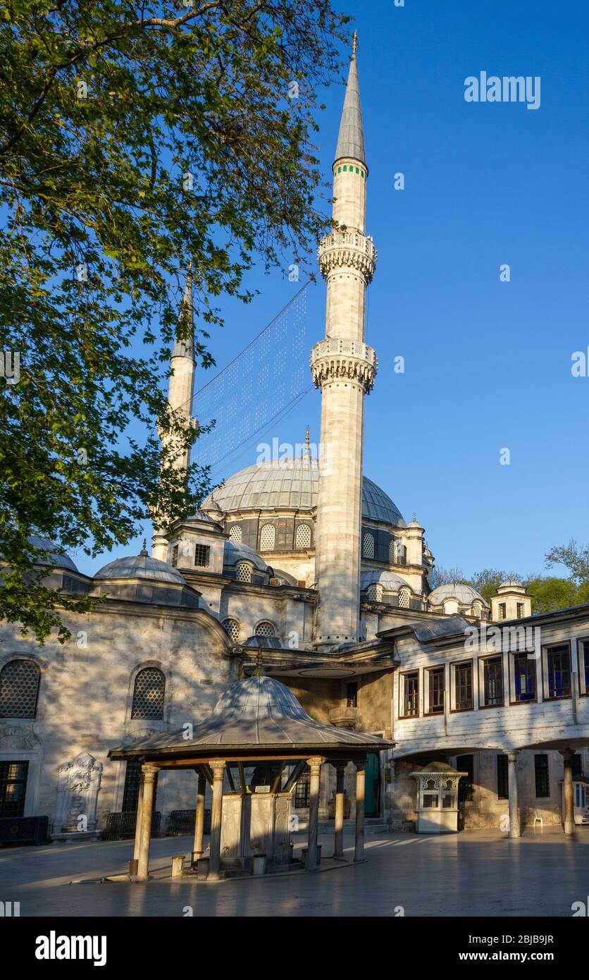 Eyüp sultan mosque hi-res stock photography and images - Alamy
