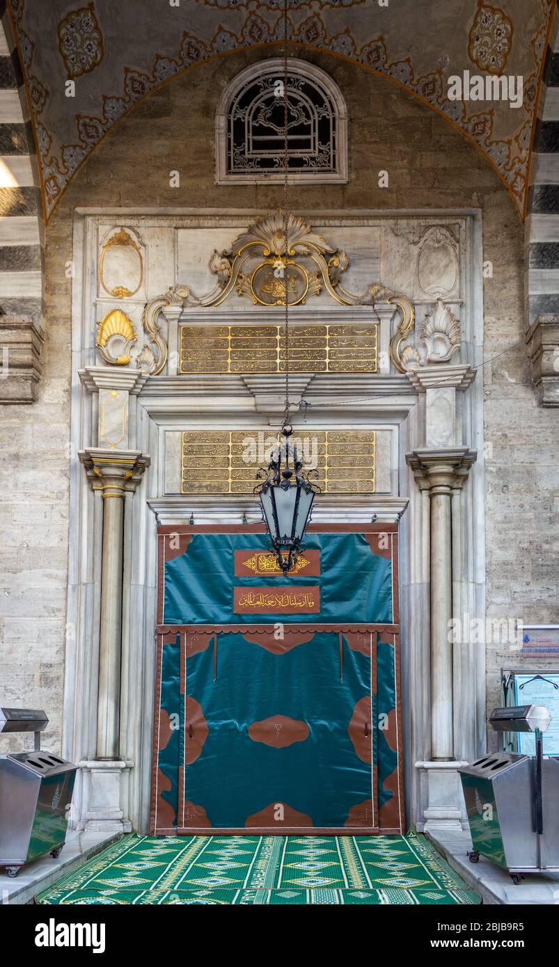 Eyup square hi-res stock photography and images - Alamy