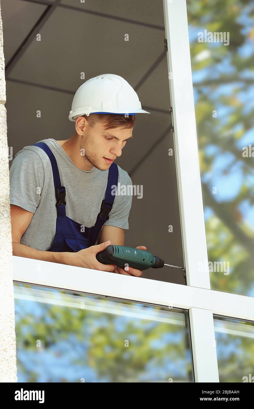 Upvc machine hi-res stock photography and images - Alamy