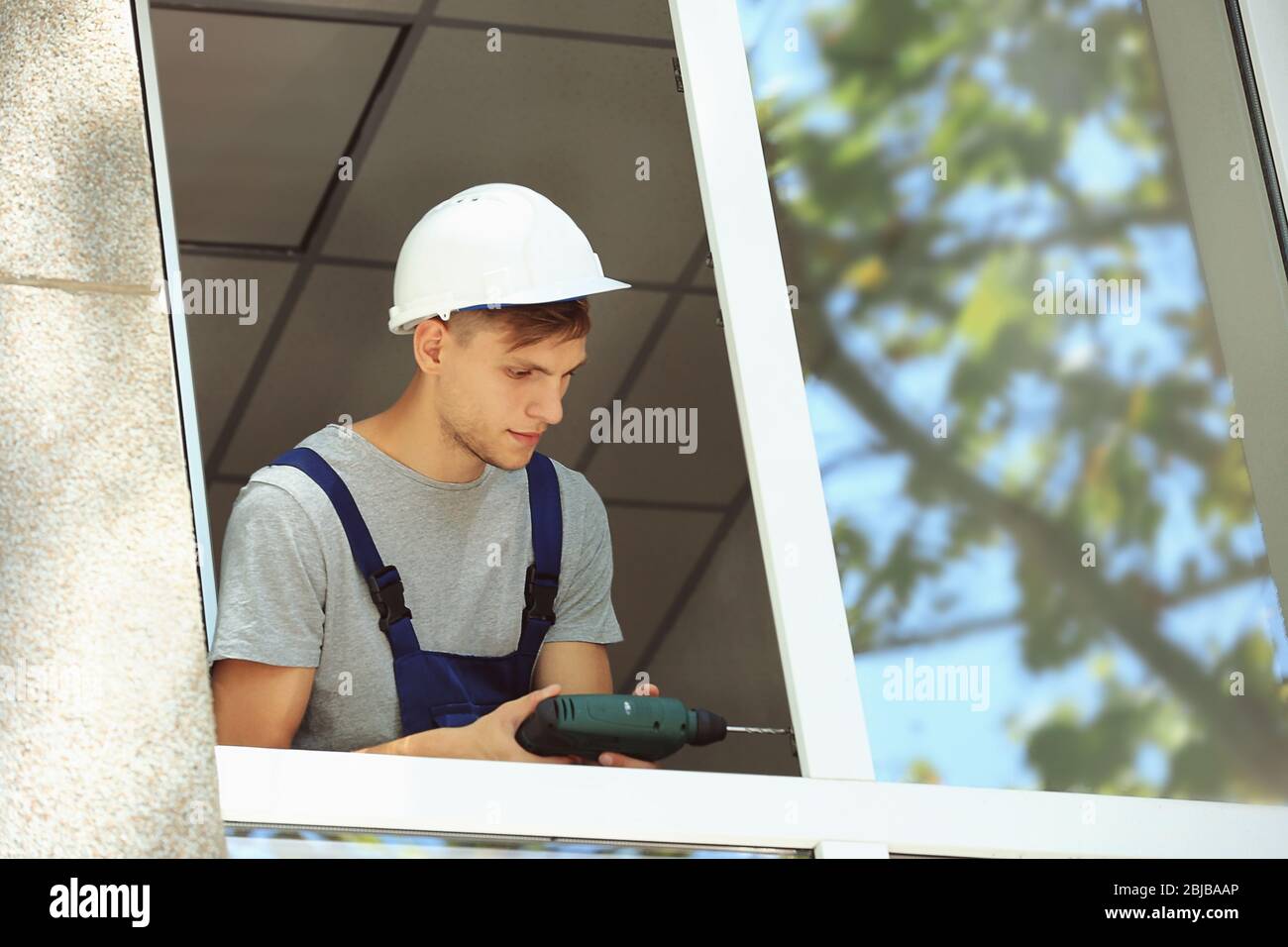 Upvc machine hi-res stock photography and images - Alamy