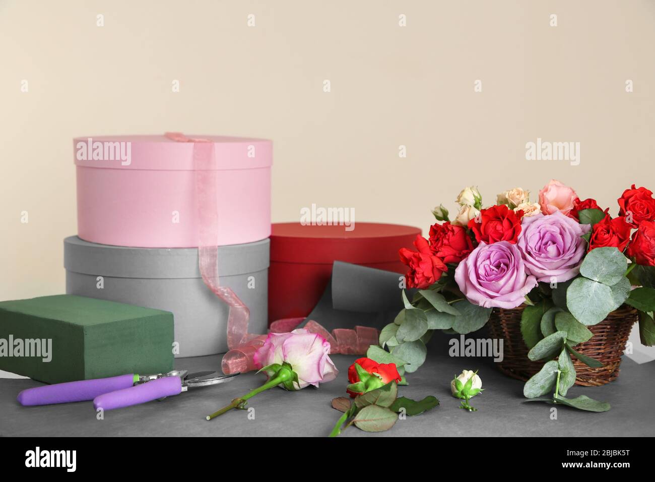 Garden pruner flowers rose hi-res stock photography and images - Alamy