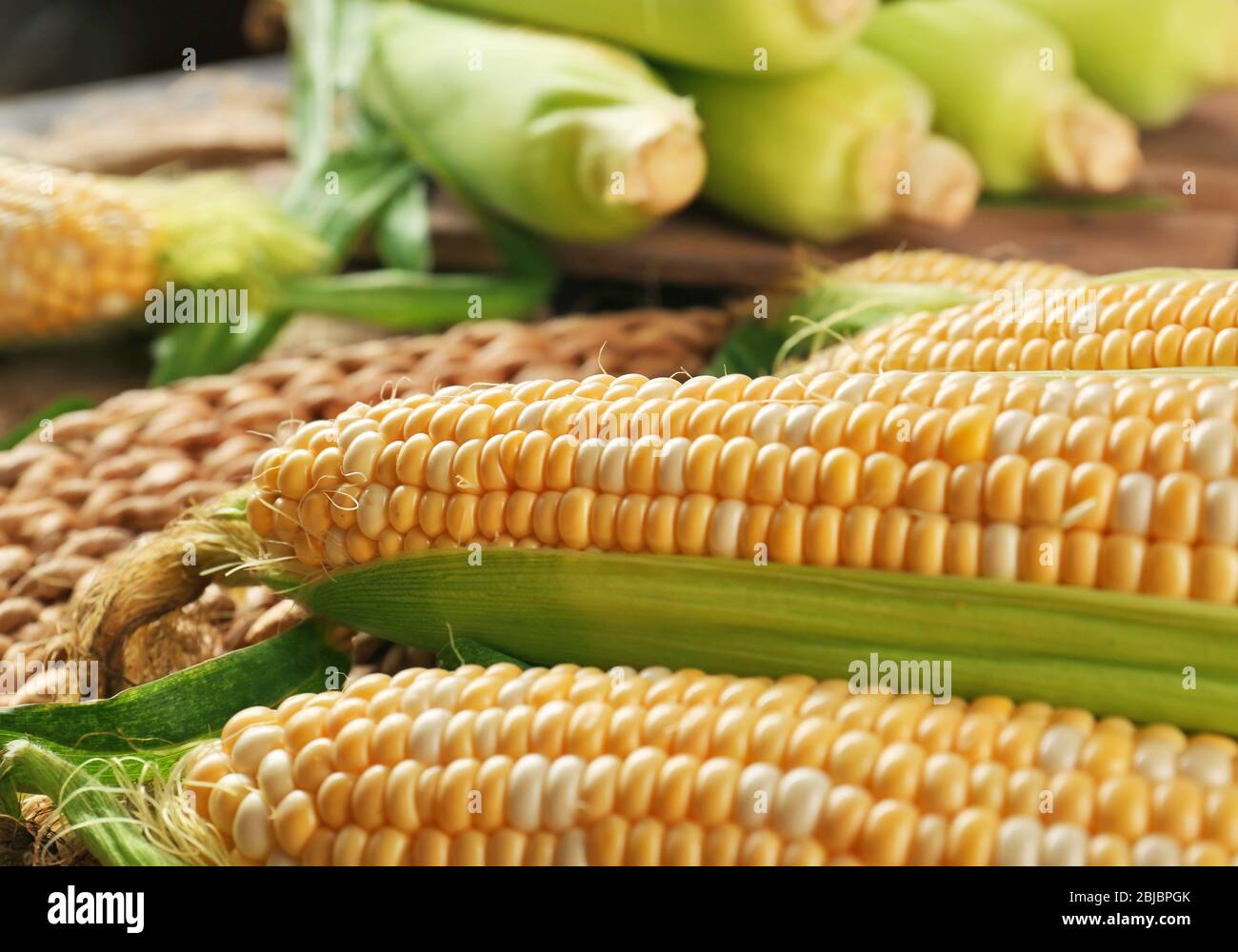 Fresh sweet corn, closeup Stock Photo - Alamy