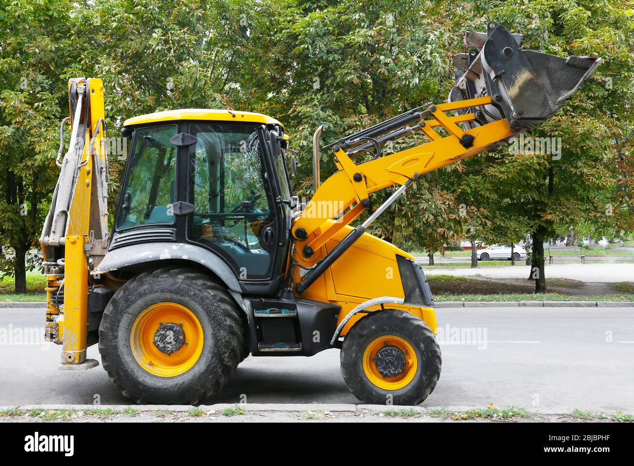 Large yellow track repair equipment hi-res stock photography and images ...