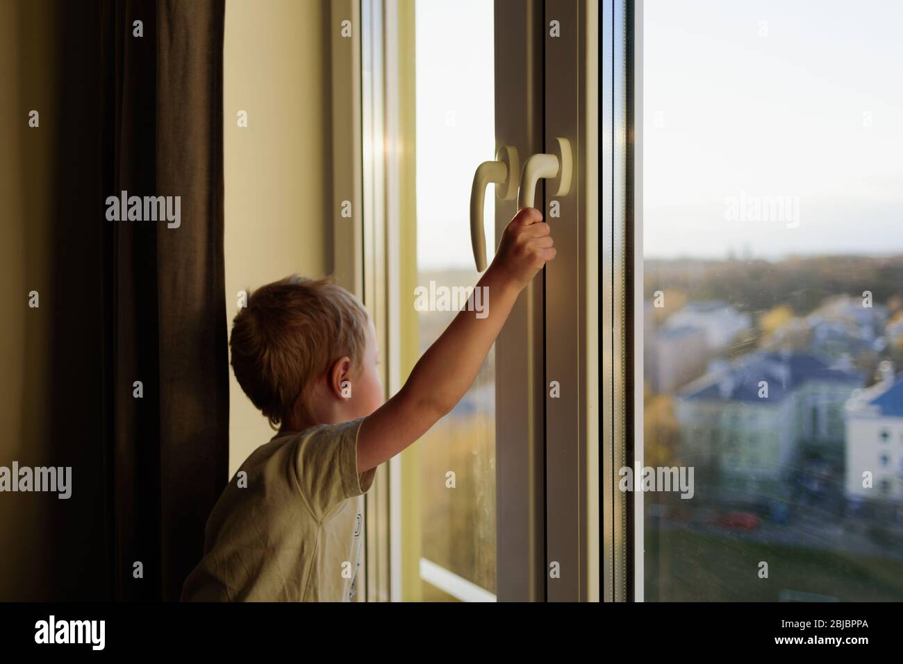 Child dangerous situation hi-res stock photography and images - Alamy