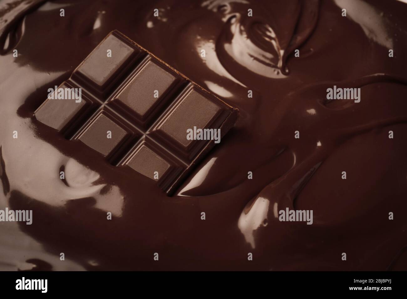 Melted chocolate bar hi-res stock photography and images - Alamy