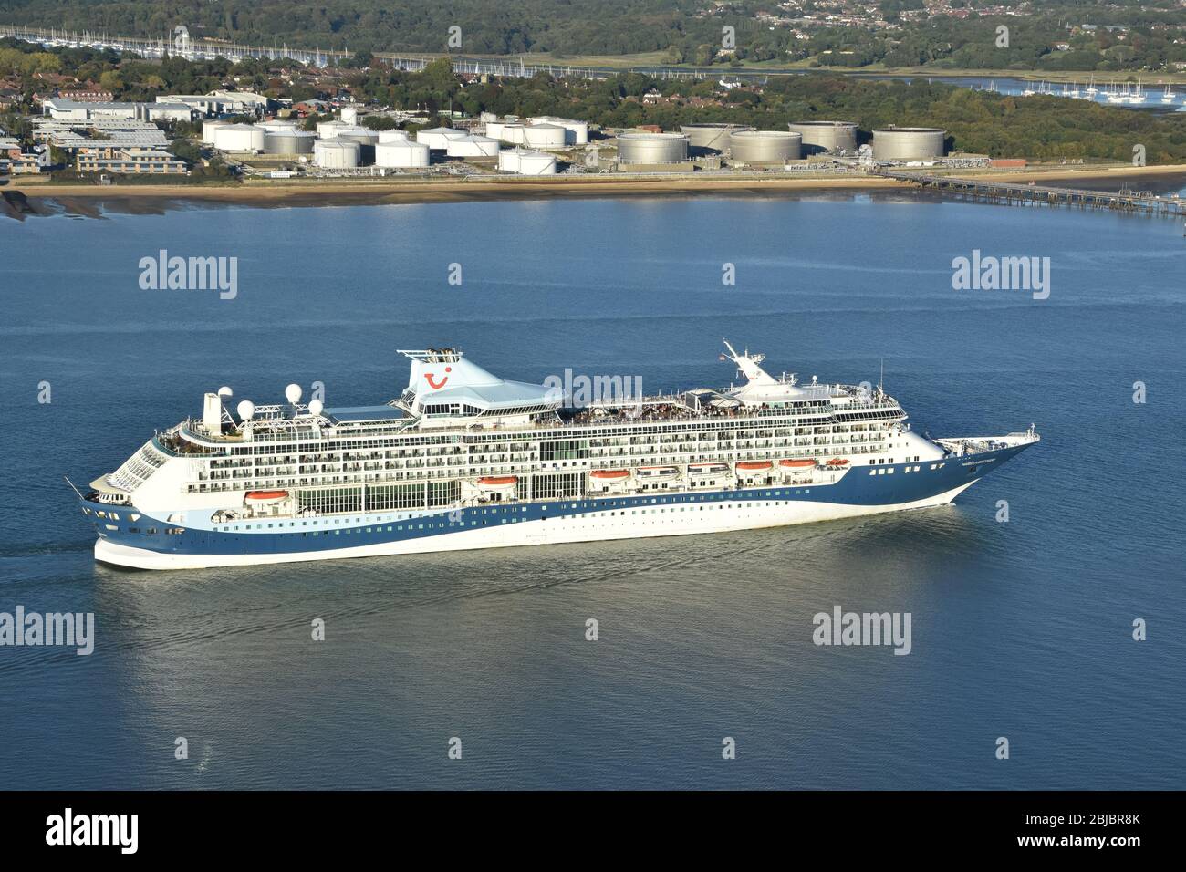 tUI CRUISE SHIP AT HAMBLE OIL STORAGE Stock Photo - Alamy
