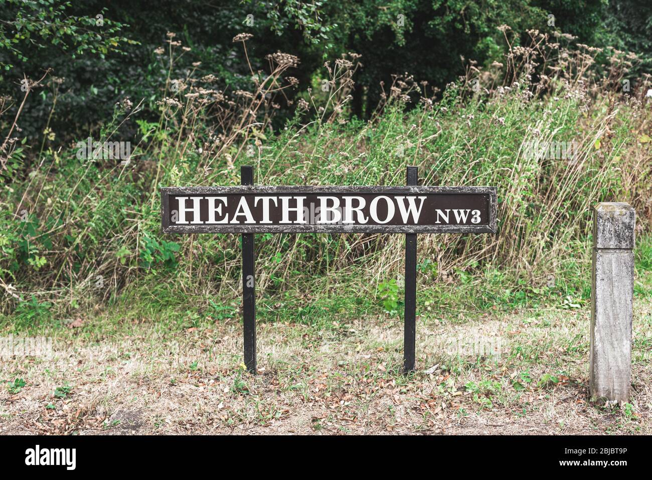 Heath Brow street name sign near Hapstead Heath, London Borough of ...