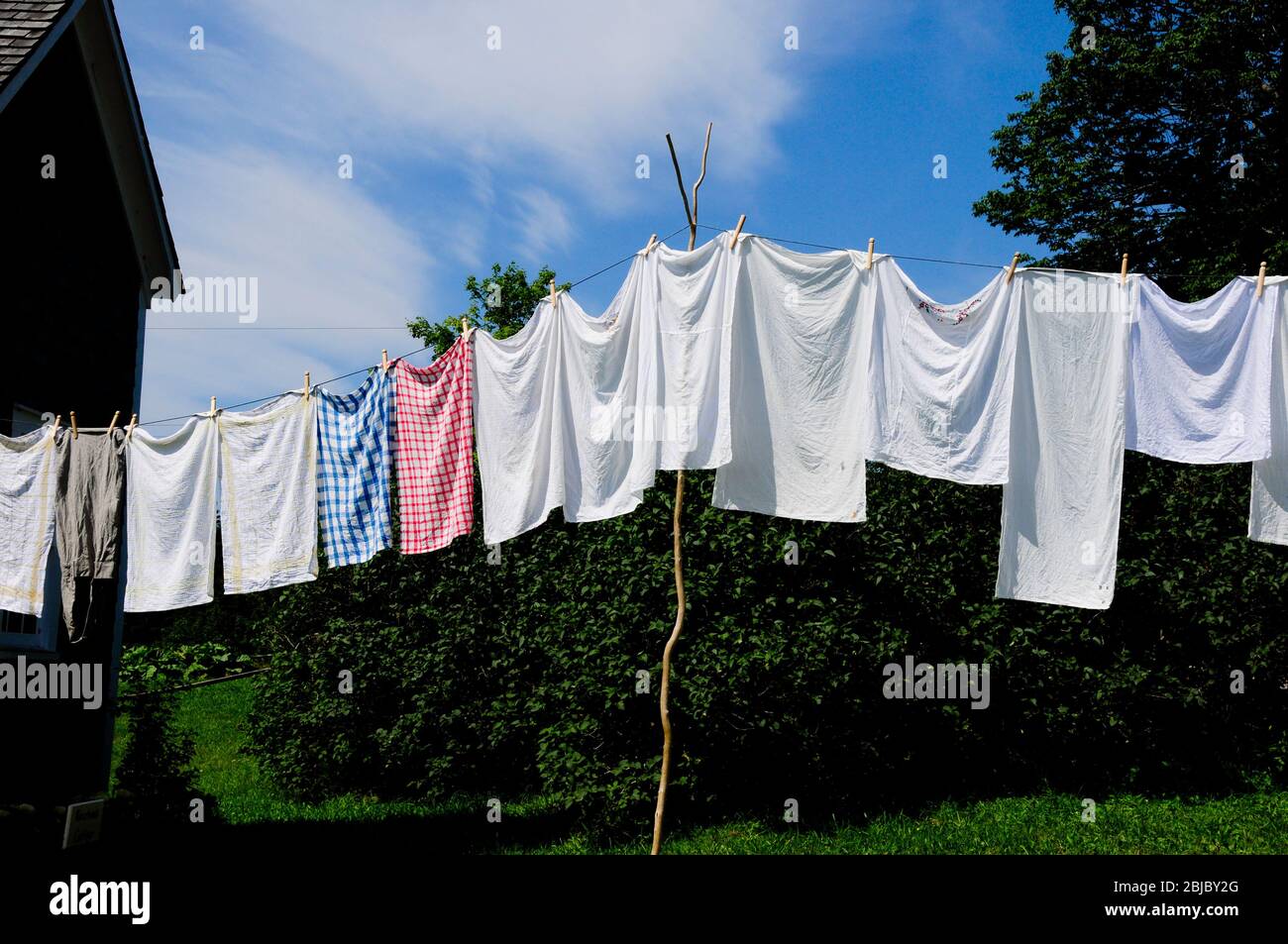 Clothes drying hanging out hi-res stock photography and images - Alamy