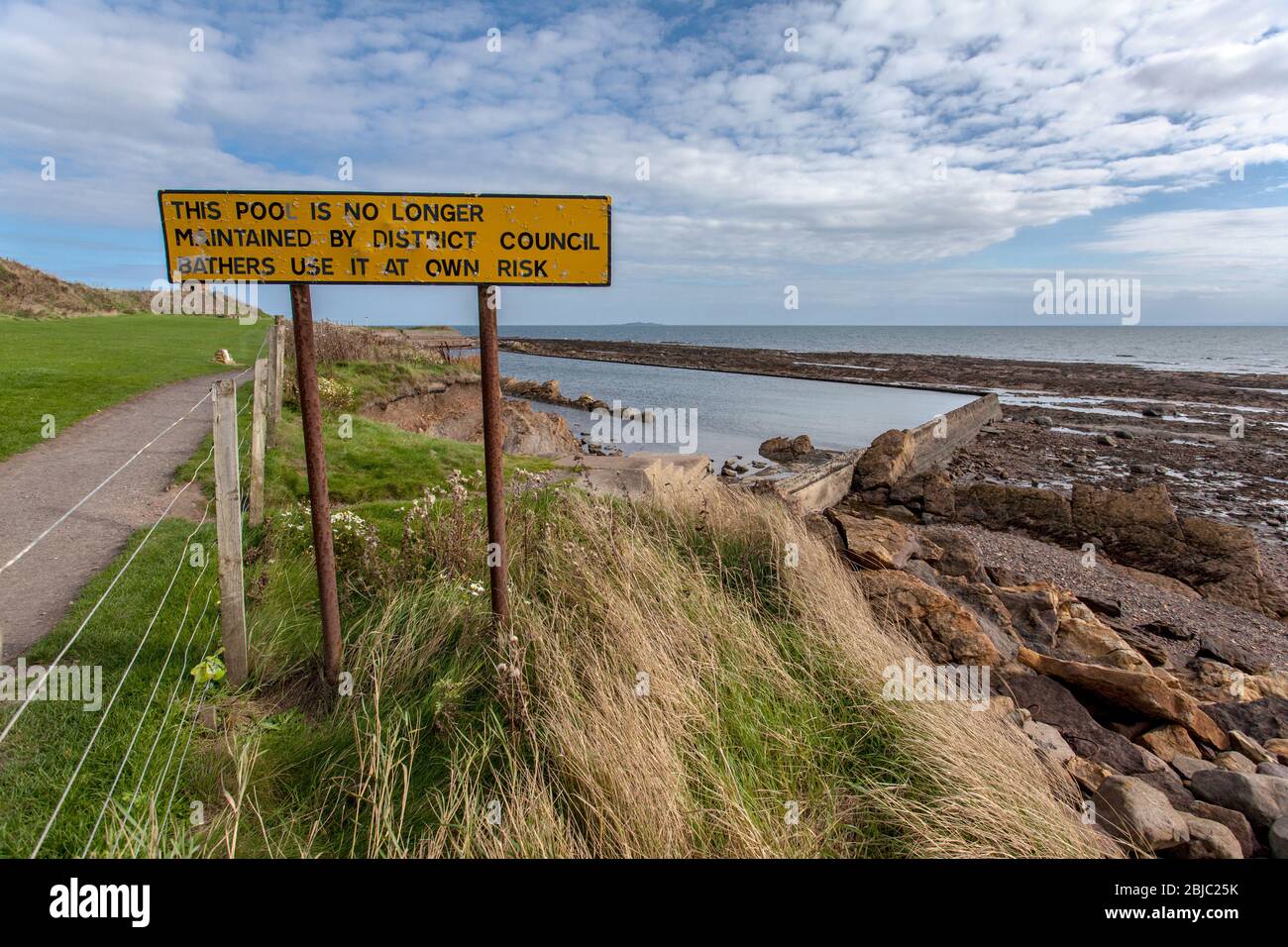 11983s-f Swimming Pool Warning Signs, St Monans, Fife, Scotland Stock ...