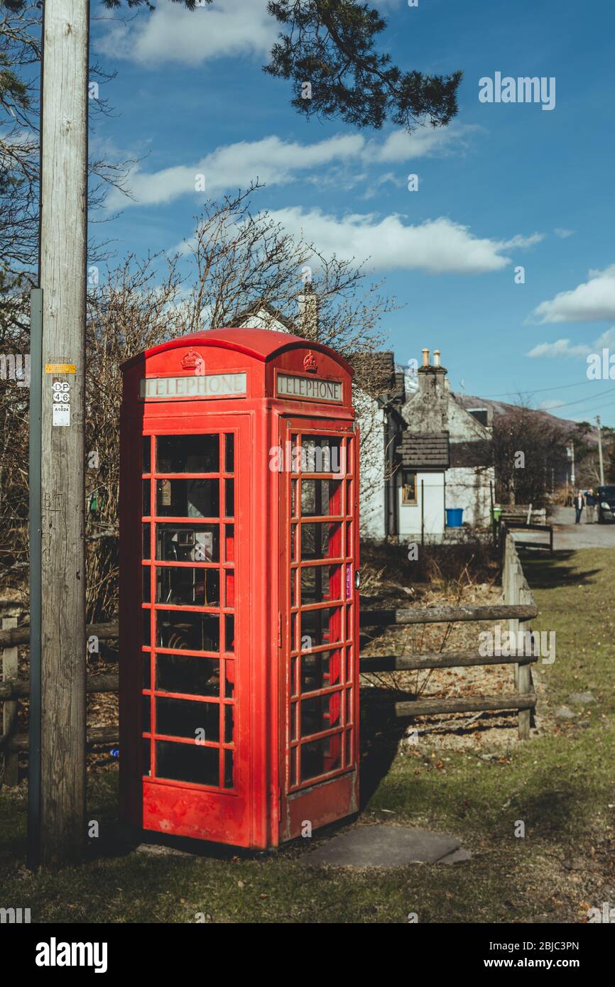 Phone box cottage scotland hi-res stock photography and images - Alamy