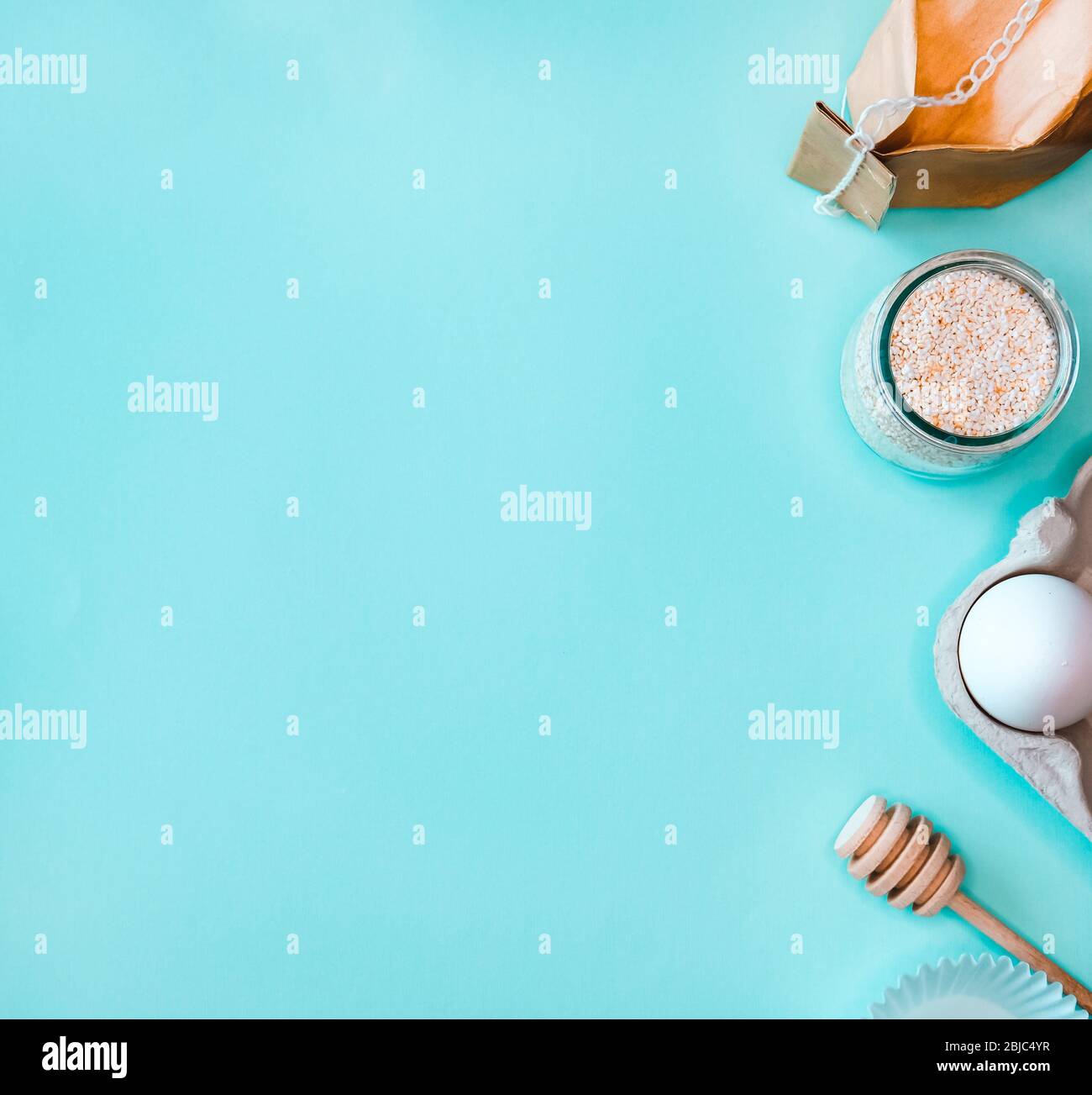 Baking ingredients background Stock Photo - Alamy
