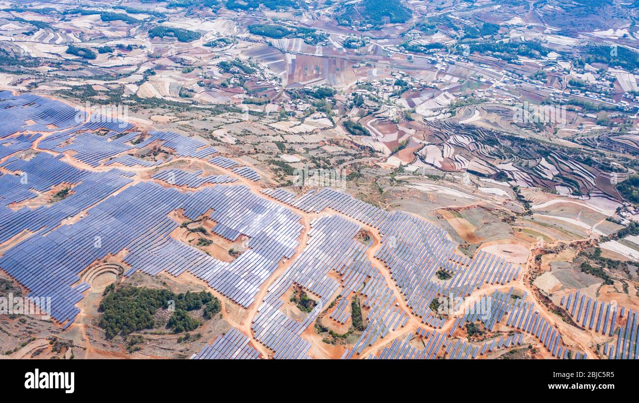 (200429) -- WEINING, April 29, 2020 (Xinhua) -- Aerial photo taken on ...