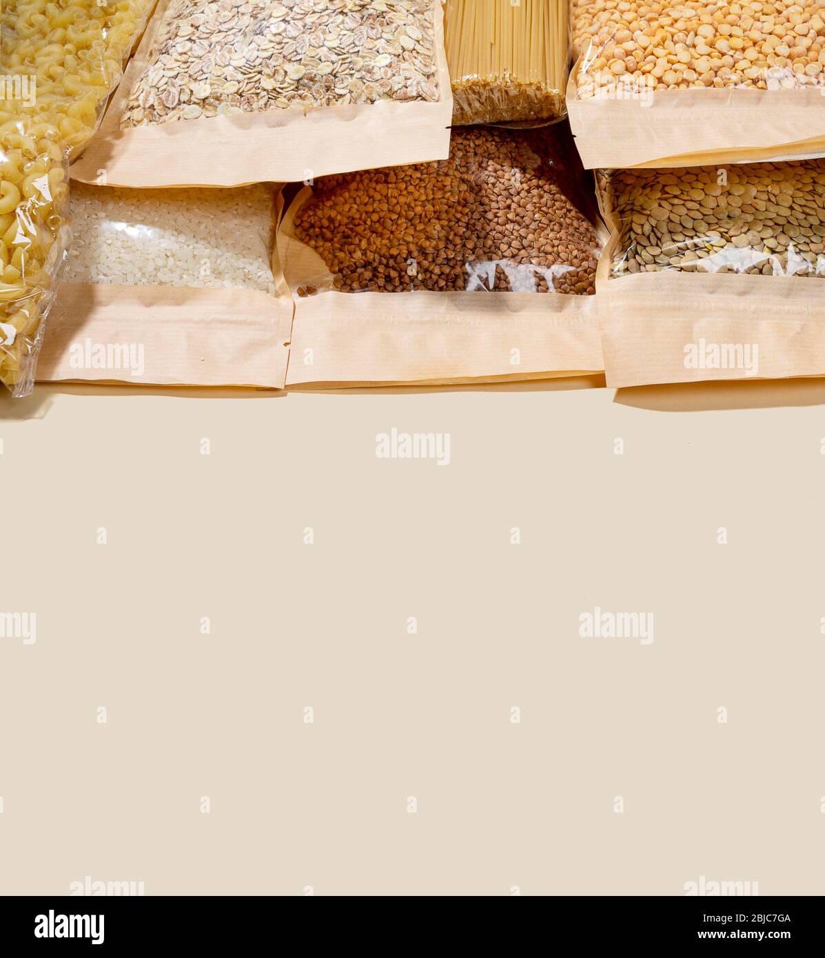 Cellophane paper hi-res stock photography and images - Alamy