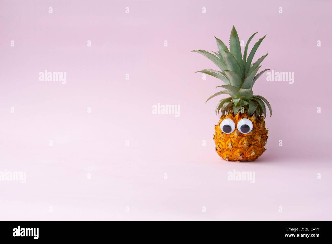 Funny pineapple hi-res stock photography and images - Alamy
