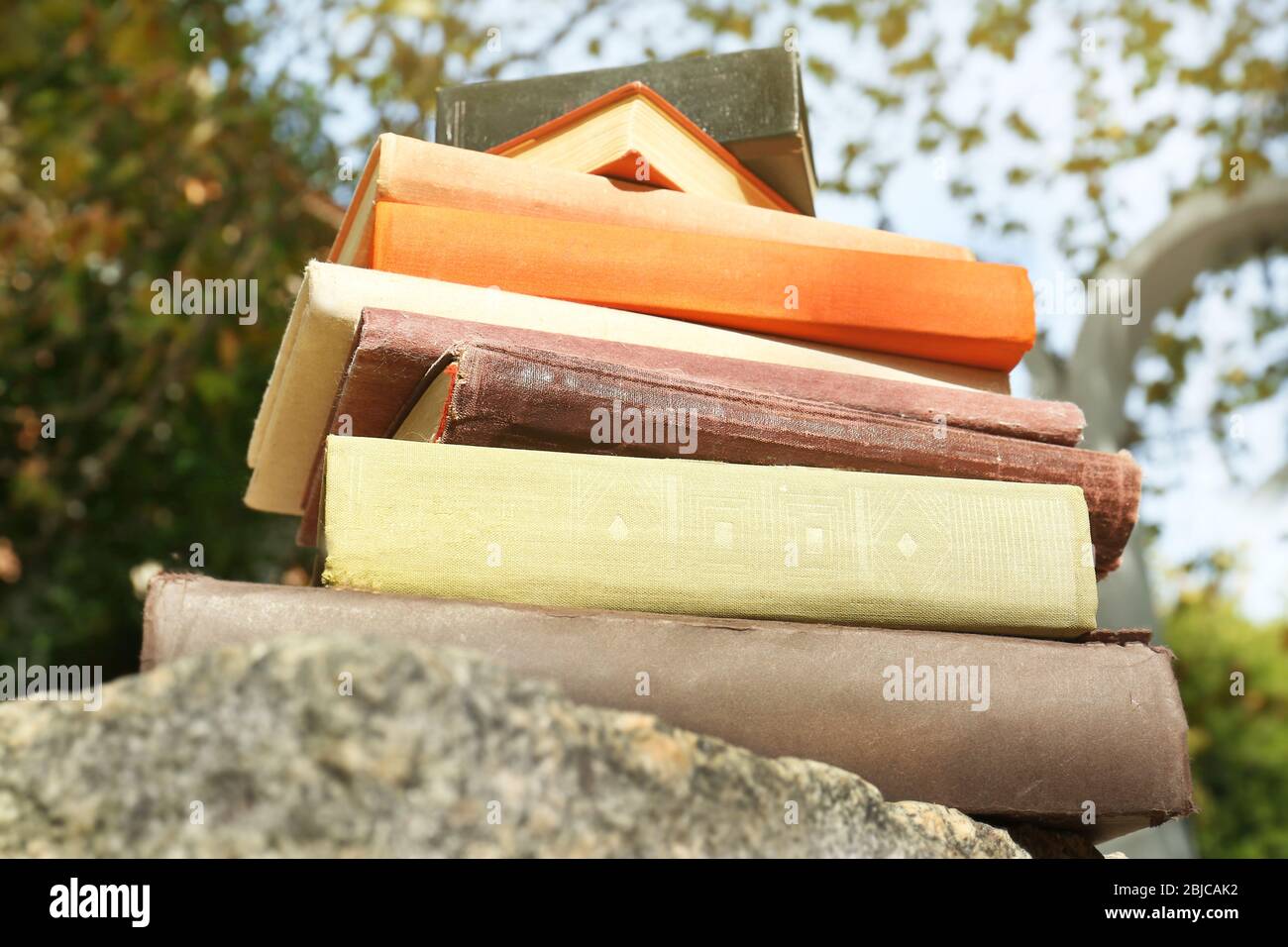 Books of stone hi-res stock photography and images - Alamy