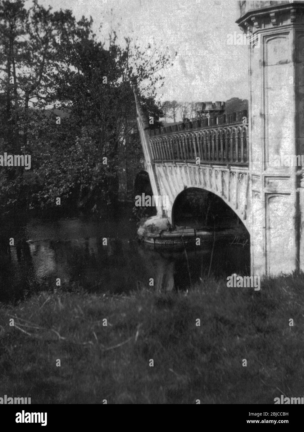 Partial bridge collapse hi-res stock photography and images - Alamy