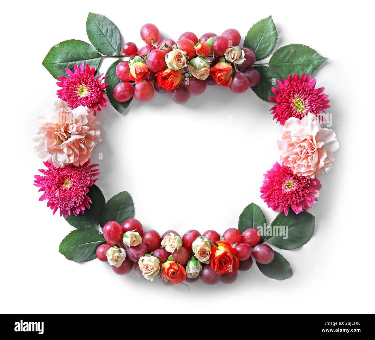 Autumn wreath leaves berries Cut Out Stock Images & Pictures - Alamy