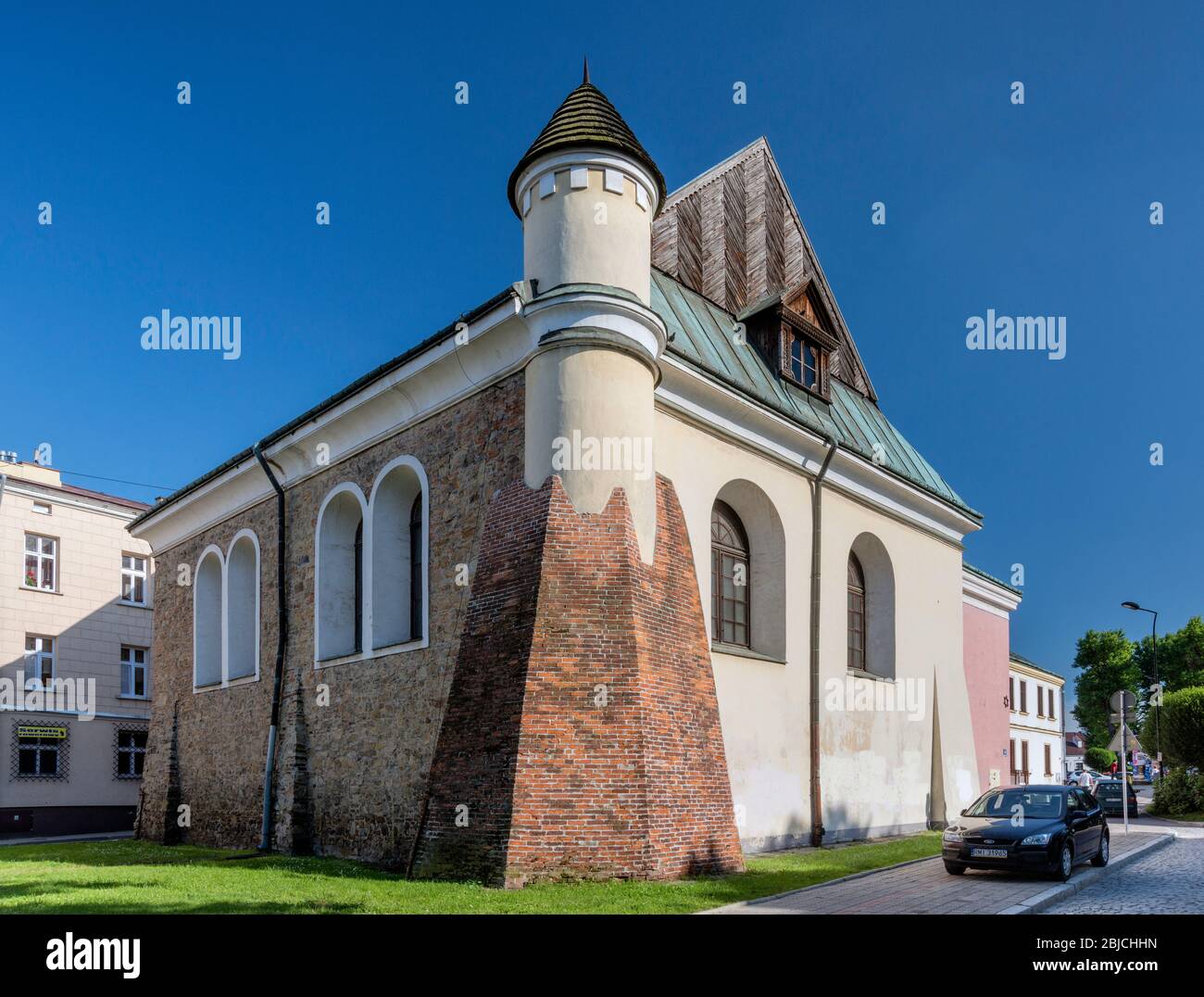 Synagogue in poland people hi-res stock photography and images - Alamy