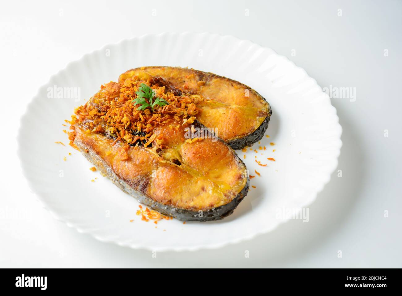 Deep Fried Pangasius fish with Black Pepper Garlic and fish source ...