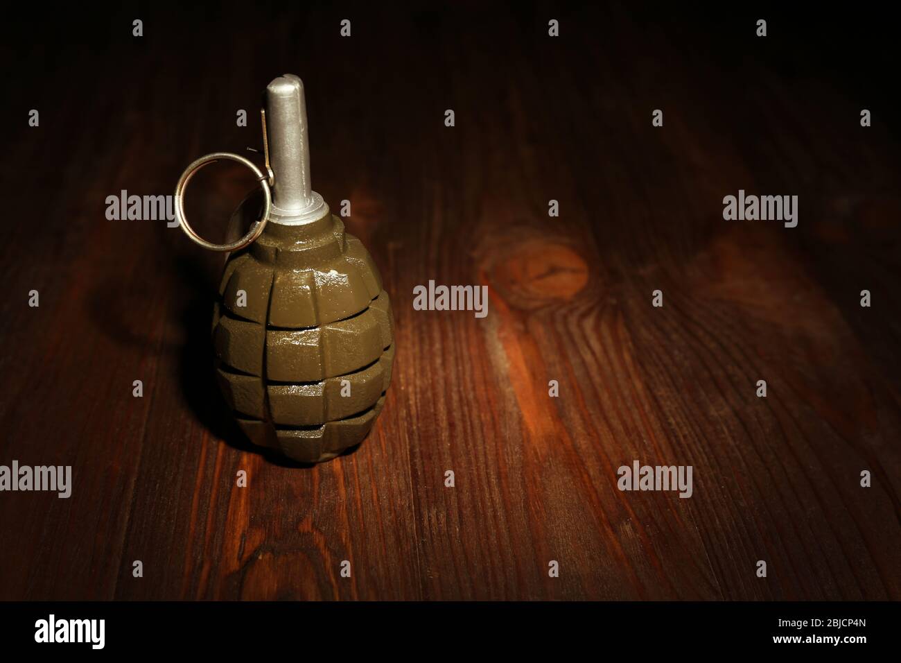 Pull pin on grenade hi-res stock photography and images - Alamy