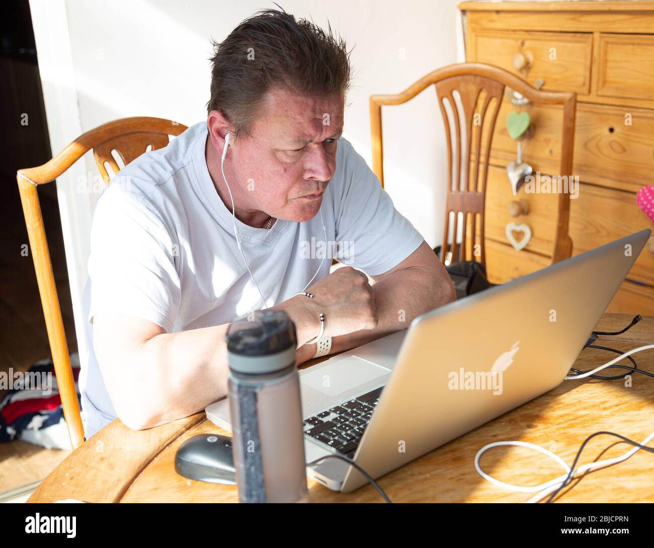 Lockdown middle aged man works hi-res stock photography and images - Alamy