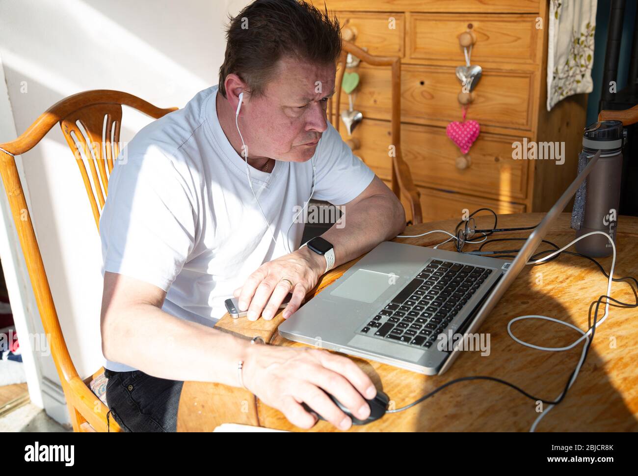 Lockdown middle aged man works hi-res stock photography and images - Alamy