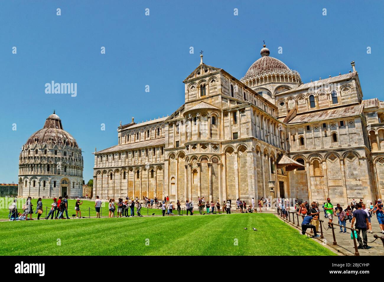 Pisa cathedral hi-res stock photography and images - Alamy