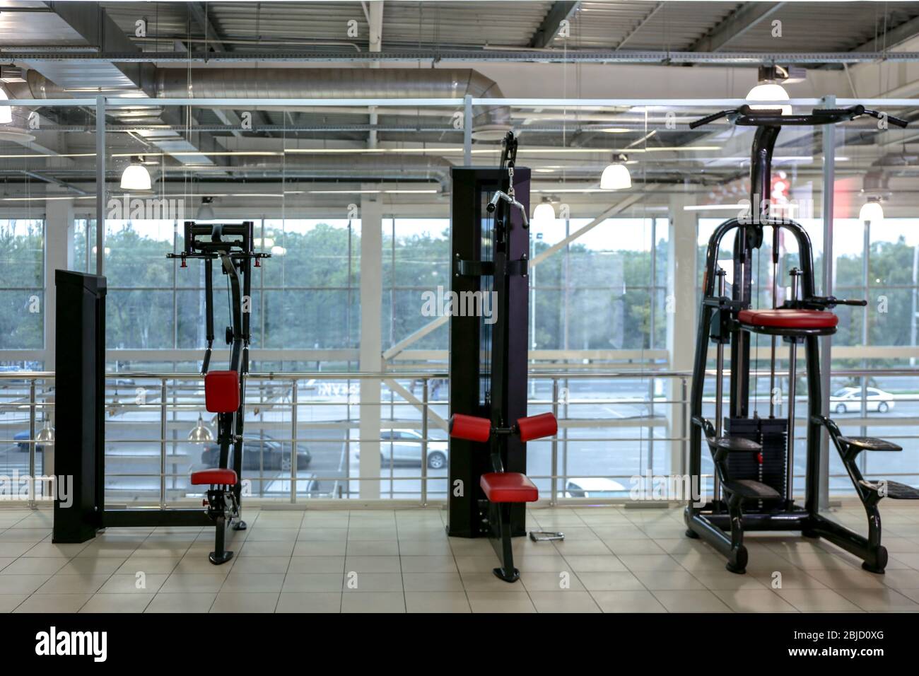 Weight lifting machines hi-res stock photography and images - Alamy