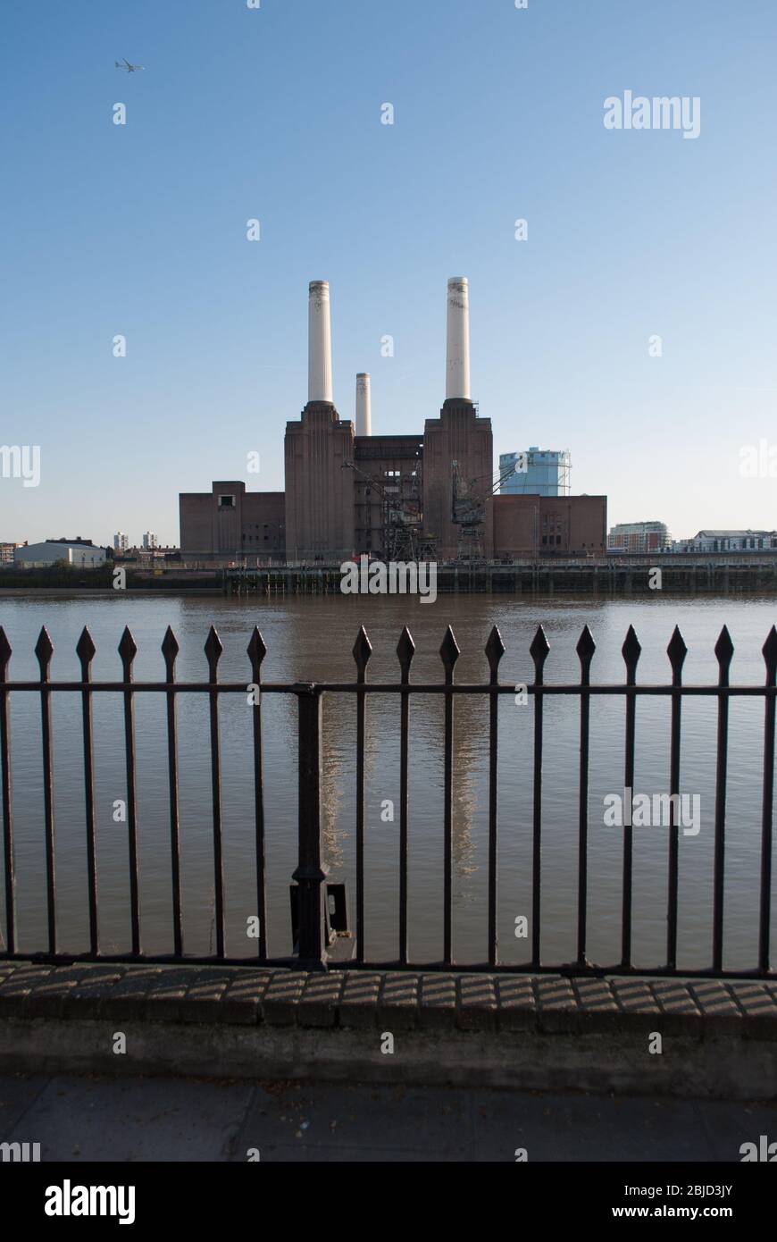 Art Deco Architecture Industrial 1930s Battersea Power Station, 188 ...