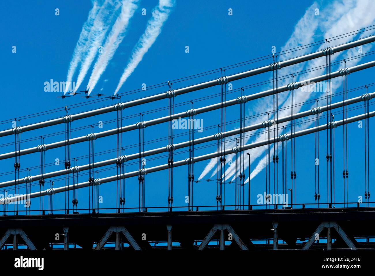 The U.S. Air Force Air Demonstration Squadron, the Thunderbirds, top ...