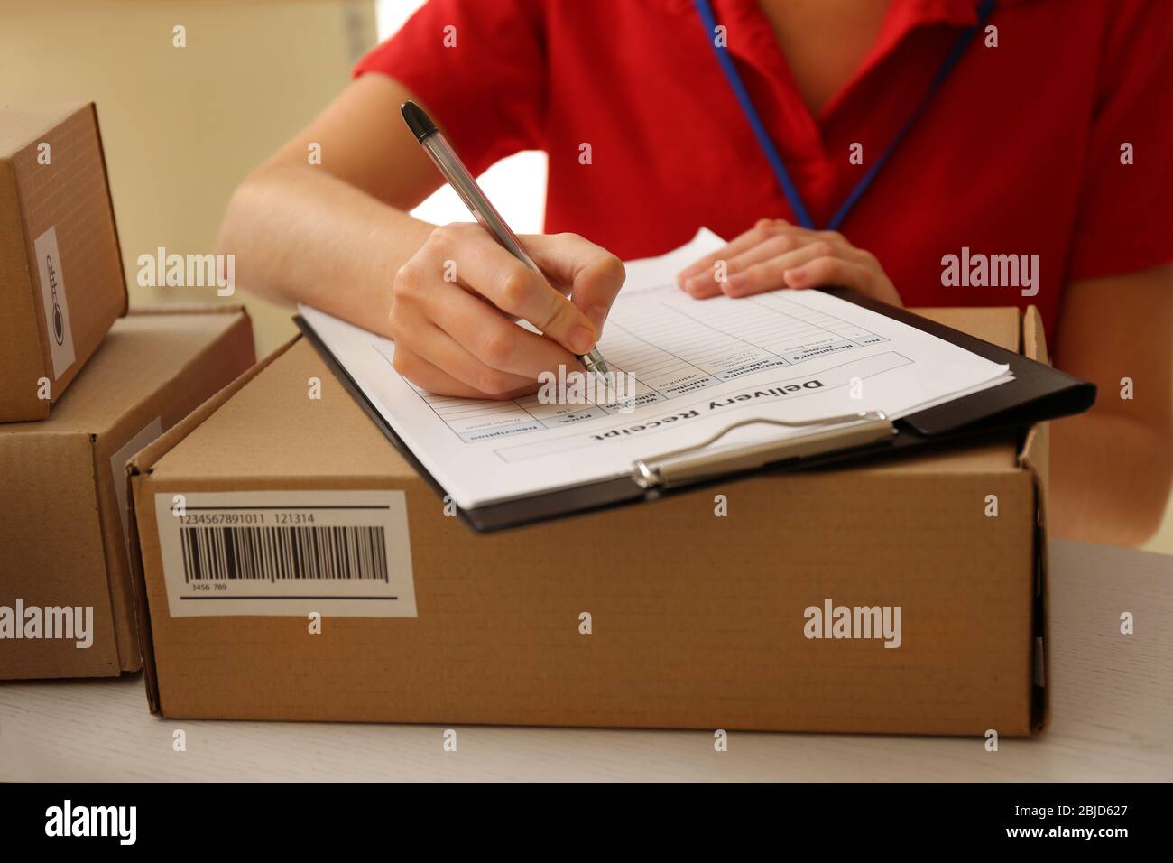 Courier hands hi-res stock photography and images - Alamy
