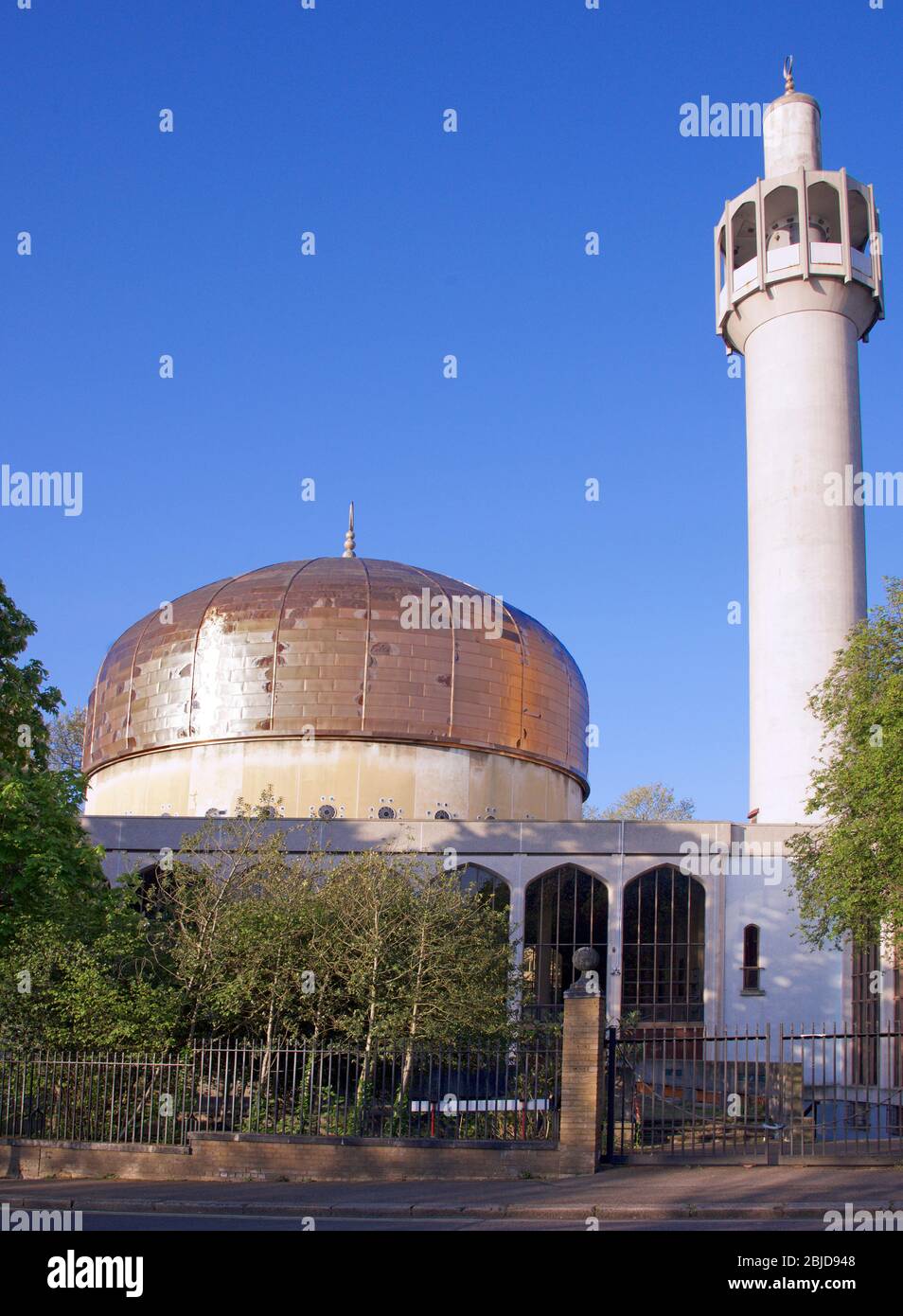 Regents Park mosque London England Stock Photo - Alamy