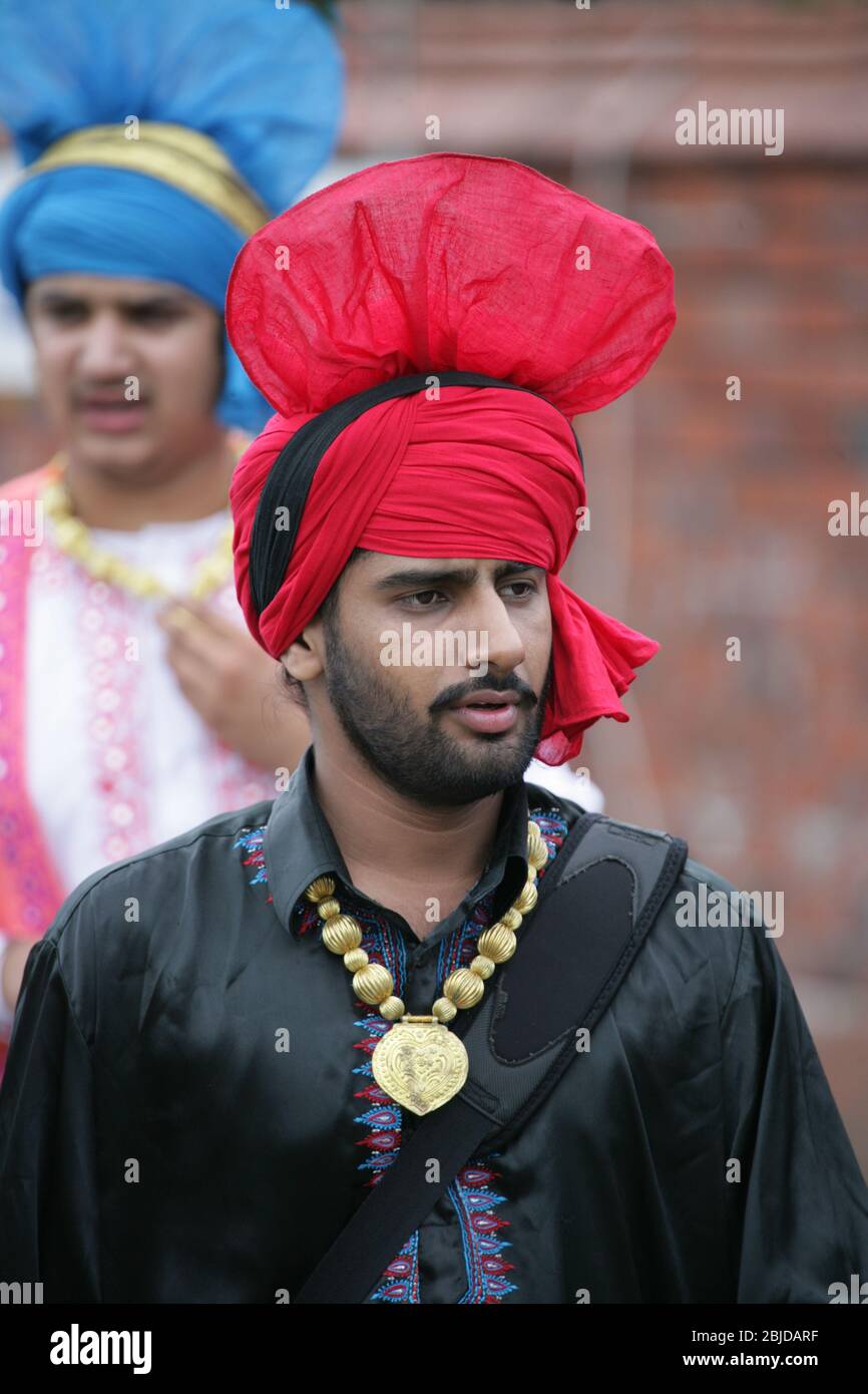 Indian male performers. Portrait of colourful exotic Indian dancers ...