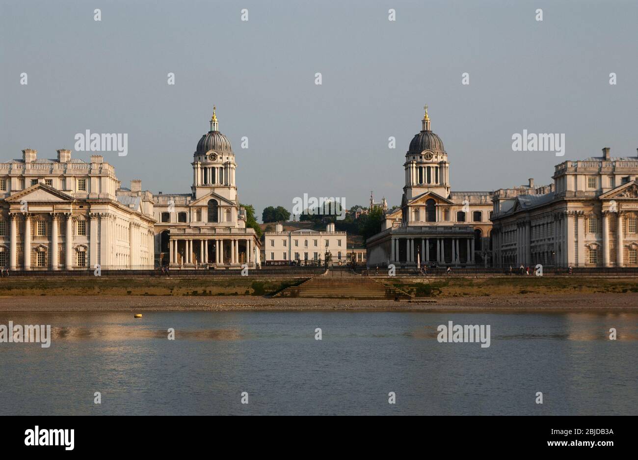 Old royal navy college buildings hi-res stock photography and images ...