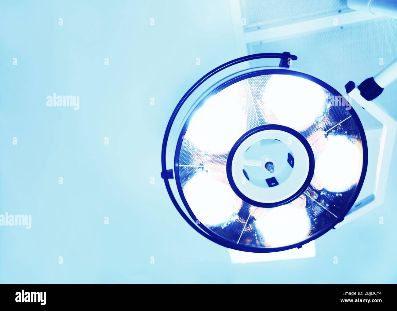 Lamp in operating room in hospital Stock Photo - Alamy