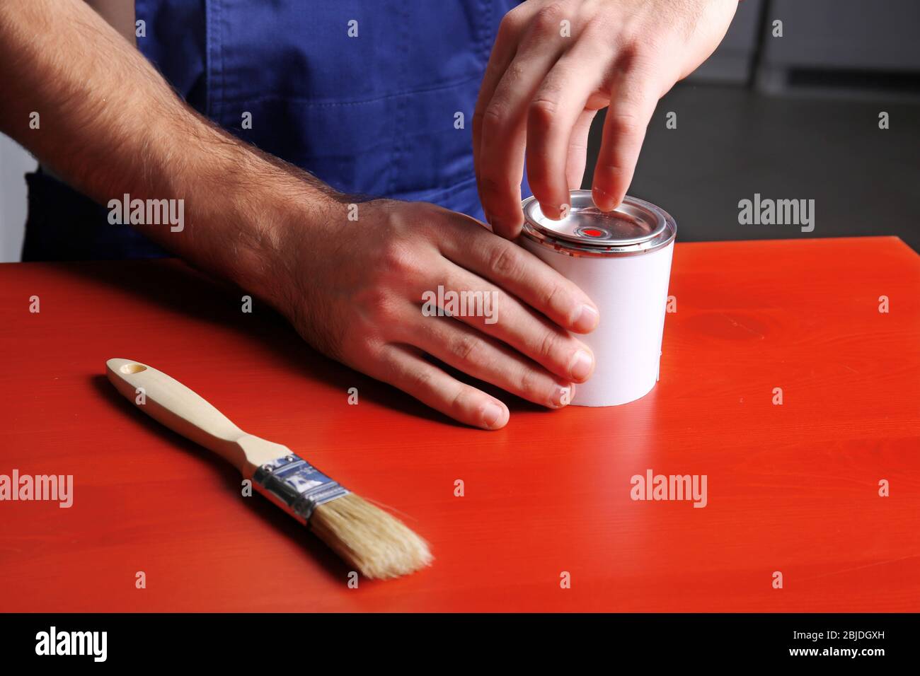Opening can paint hi-res stock photography and images - Alamy