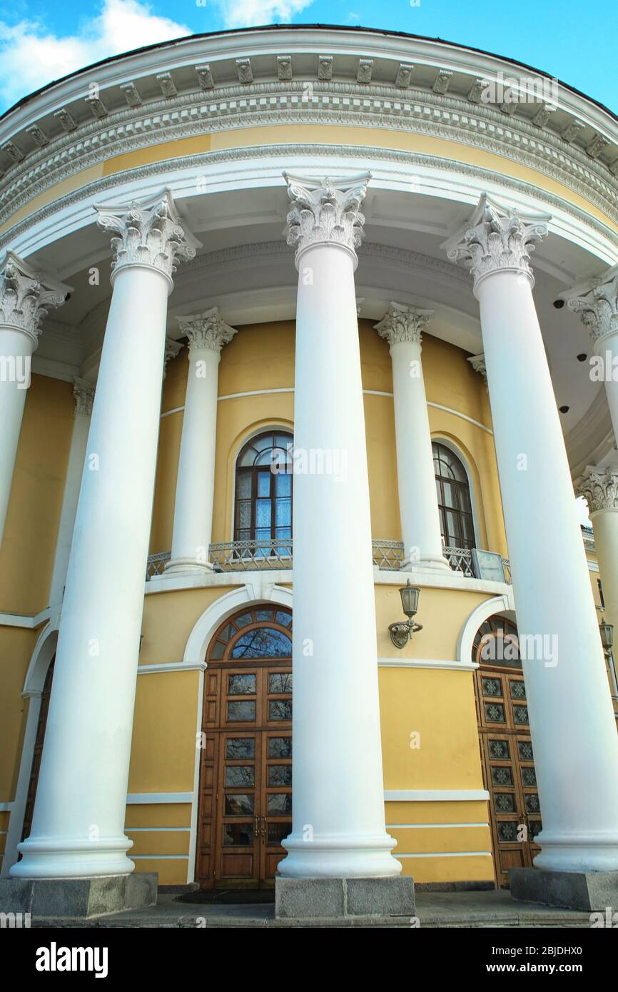 Design of building in neoclassical style Stock Photo - Alamy